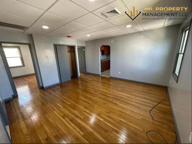 2 Br, 1 bath, Condo 67 Boutwell St