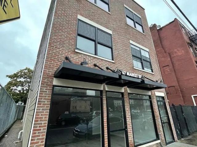 2 Br, 1 bath, Condo 67 Market St
