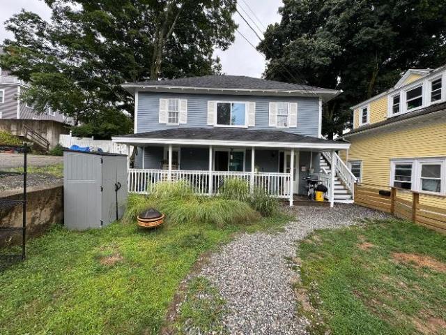 2 Br, 1 bath, Condo 67 Moore Street