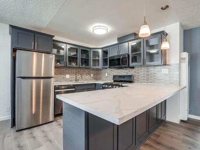 2 Br, 1 bath, Condo 6407 10th Ave