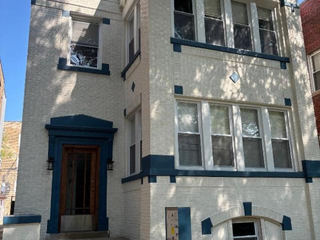 2 Br, 1 bath, Condo 6441 N Seeley Ave