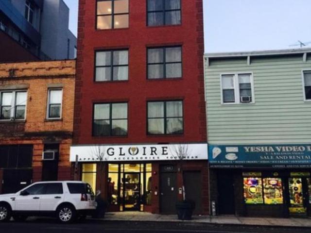 2 Br, 1 bath, Condo 646 Montgomery St