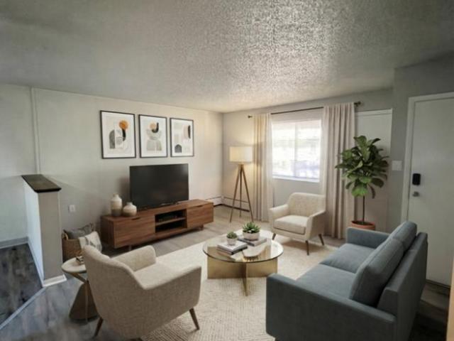2 Br, 1 bath, Condo 64 Newport Circle