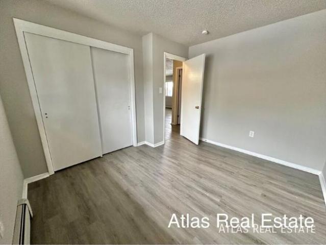 2 Br, 1 bath, Condo 64 Newport Circle