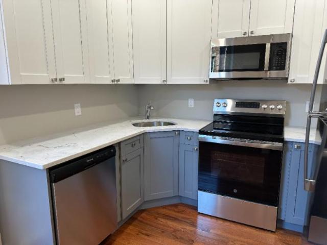 2 Br, 1 bath, Condo 64 Sherman Place