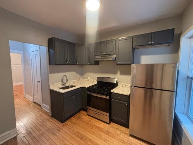 2 Br, 1 bath, Condo 6525 S Evans Ave