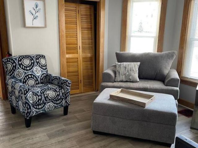 2 Br, 1 bath, Condo 654 Chestnut St