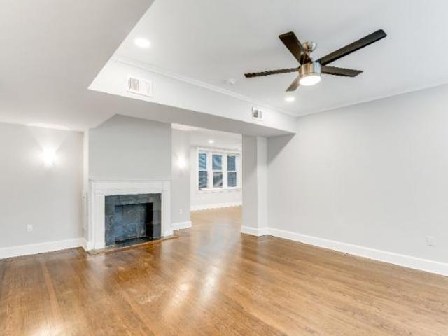 2 Br, 1 bath, Condo 6600 Lincoln Dr