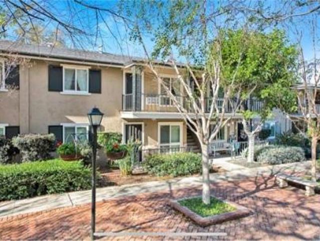 2 Br, 1 bath, Condo 660 S Glassell