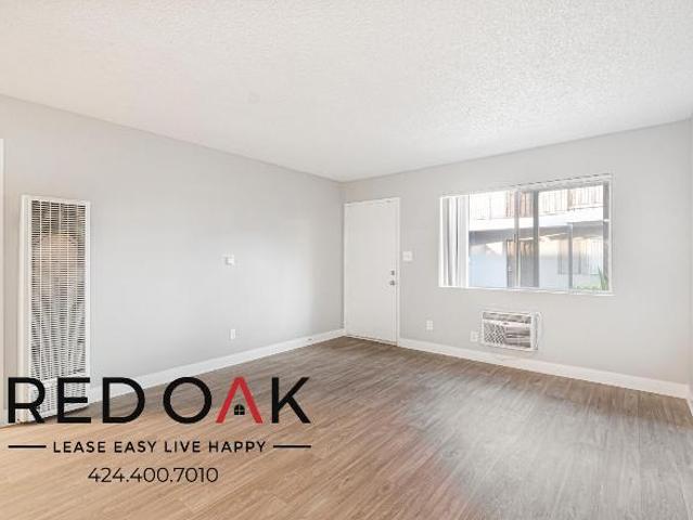2 Br, 1 bath, Condo 660 S Riverside Ave