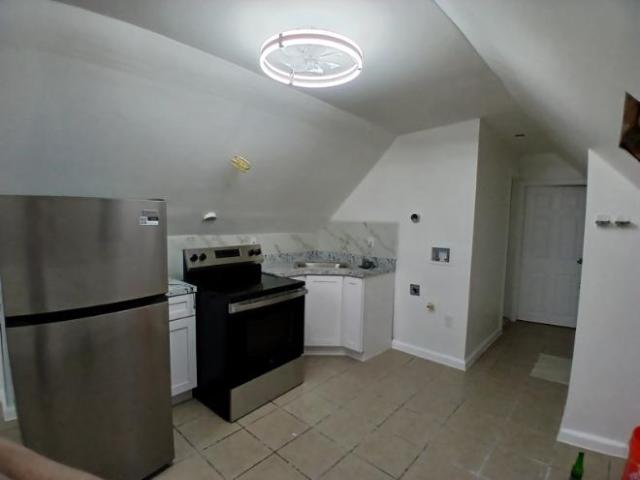 2 Br, 1 bath, Condo 66 Linden Ave