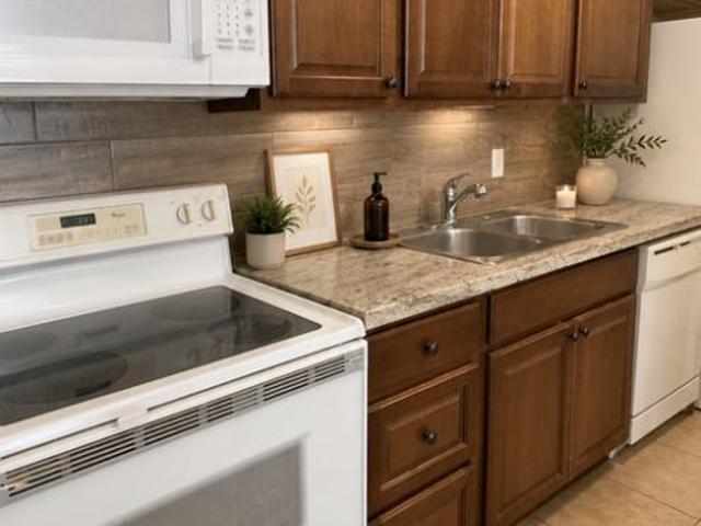 2 Br, 1 bath, Condo 6761 W 37th Ave