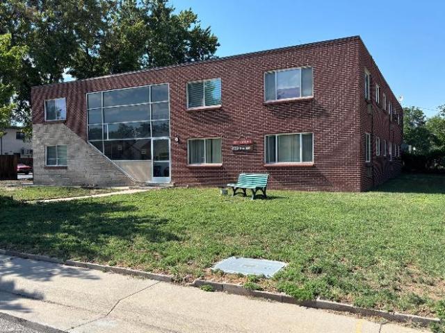 2 Br, 1 bath, Condo 6761 W 37th Place