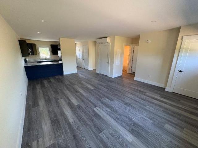 2 Br, 1 bath, Condo 684 Pleasant St