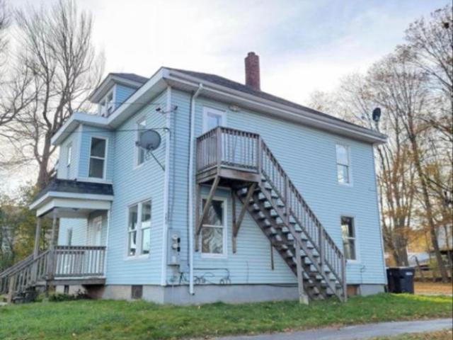 2 Br, 1 bath, Condo 689 Main Street B