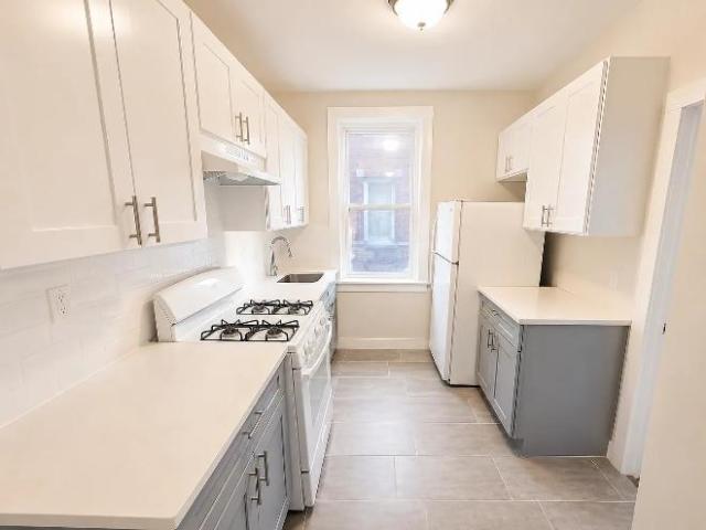 2 Br, 1 bath, Condo 691 Elizabeth Ave