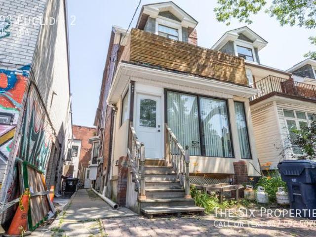 2 Br, 1 bath, Condo 693 Euclid