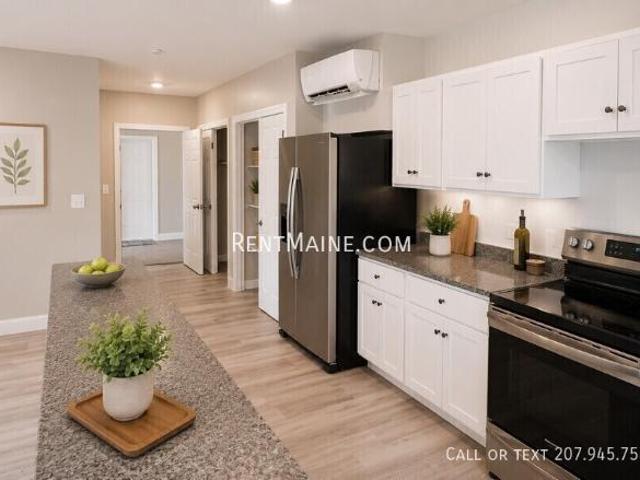 2 Br, 1 bath, Condo 6 Jefferson Way