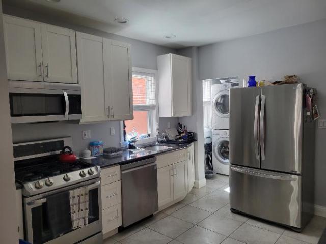 2 Br, 1 bath, Condo 6 Peirce Ave