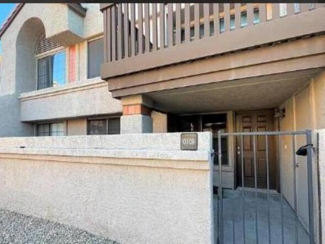 2 Br, 1 bath, Condo 700 E Mesquite Cir