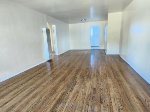 2 Br, 1 bath, Condo 7032 La Tijera