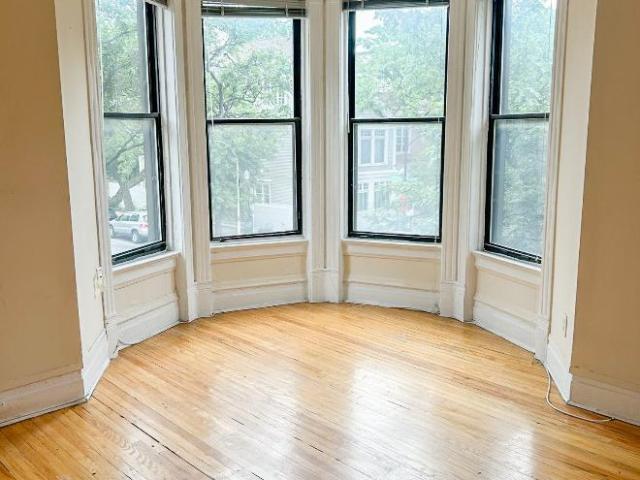 2 Br, 1 bath, Condo 703 Willow
