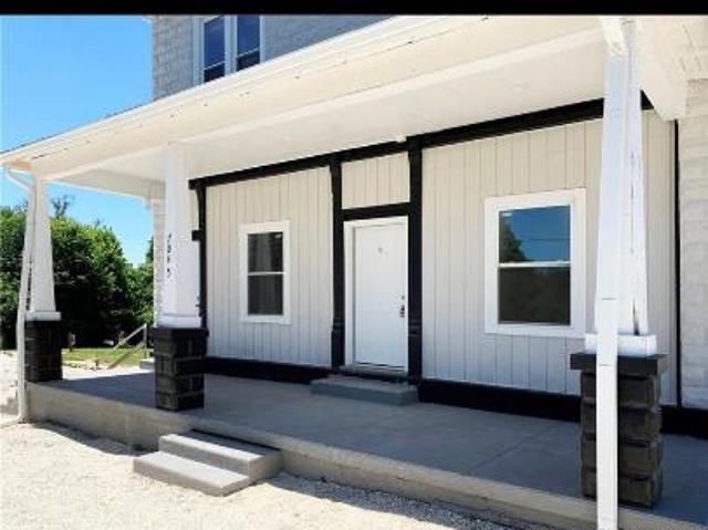 2 Br, 1 bath, Condo 7045 Corydon Junction Rd NE