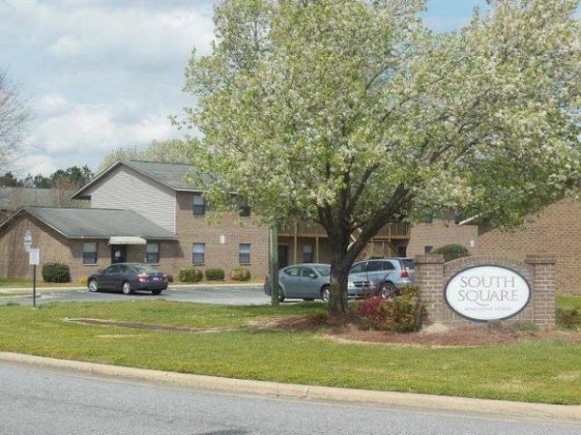 2 Br, 1 bath, Condo 704 Patton Circle Dr