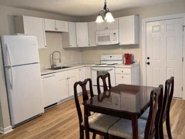 2 Br, 1 bath, Condo 706 Shady Lane Drive