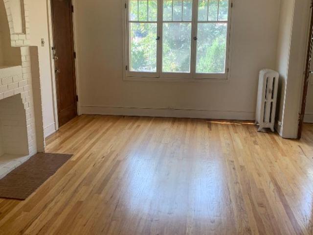 2 Br, 1 bath, Condo 707 E 10th Ave
