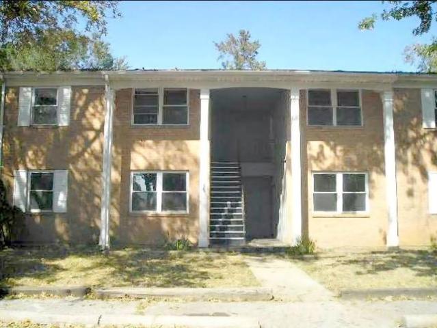 2 Br, 1 bath, Condo 707 Village Lane