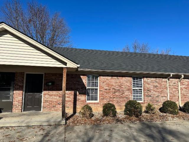 2 Br, 1 bath, Condo 708 E Utica