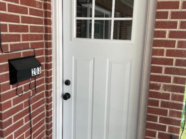 2 Br, 1 bath, Condo 710 Emery St