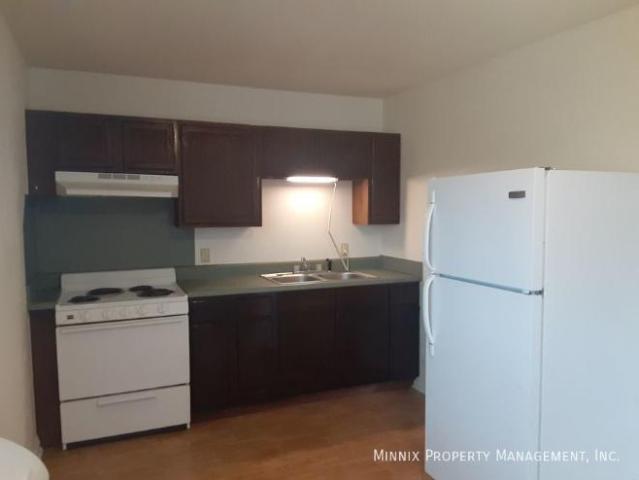 2 Br, 1 bath, Condo 711 S Austin Ave