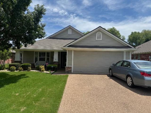 2 Br, 1 bath, Condo 713 Heston Circle