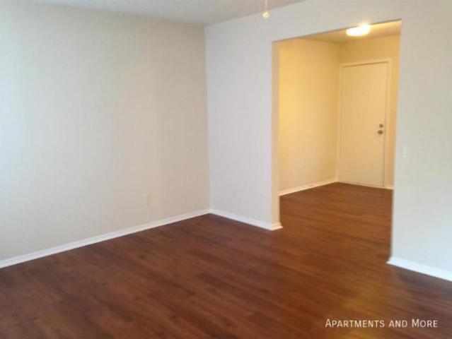 2 Br, 1 bath, Condo 714 Martindale Rd