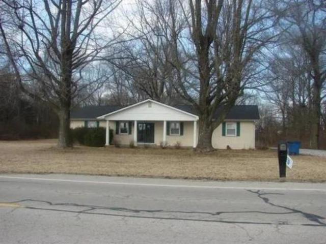 2 Br, 1 bath, Condo 715 W Broadway St