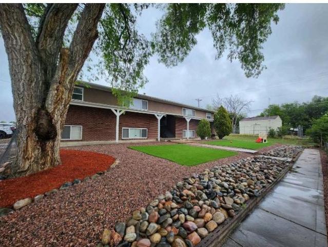 2 Br, 1 bath, Condo 7165 Alegre Circle