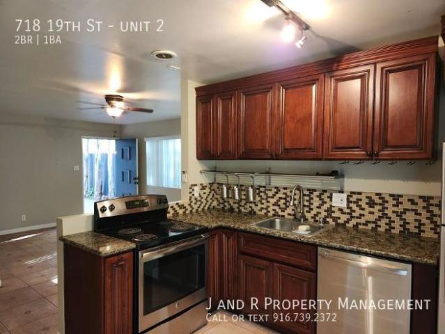 2 Br, 1 bath, Condo 718 19th St