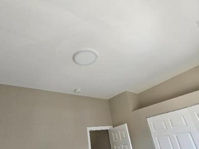 2 Br, 1 bath, Condo 718 Drexel Ave