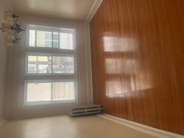 2 Br, 1 bath, Condo 720A Hinman