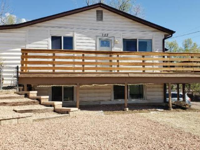 2 Br, 1 bath, Condo 722 W Madison St