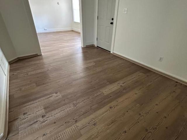 2 Br, 1 bath, Condo 723 9th St N
