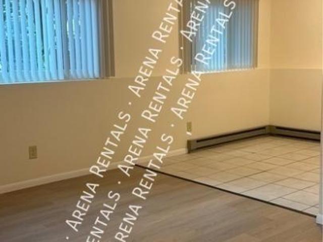 2 Br, 1 bath, Condo 724 Salem St