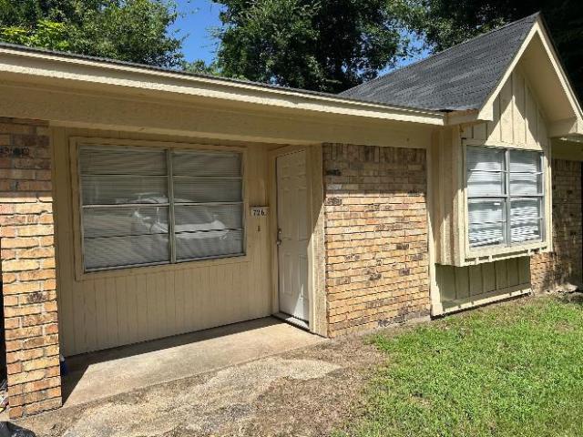 2 Br, 1 bath, Condo 726 Allen St
