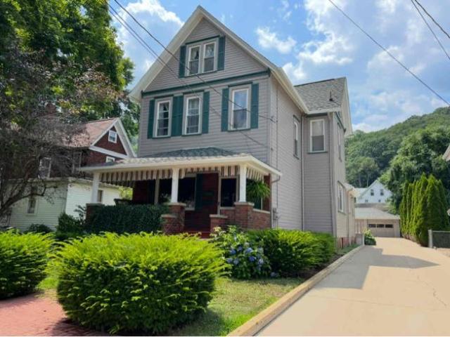 2 Br, 1 bath, Condo 729 Liberty St