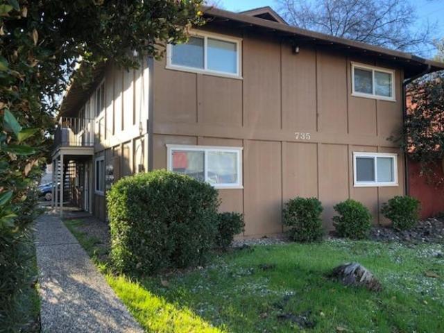 2 Br, 1 bath, Condo 735 W 5th St