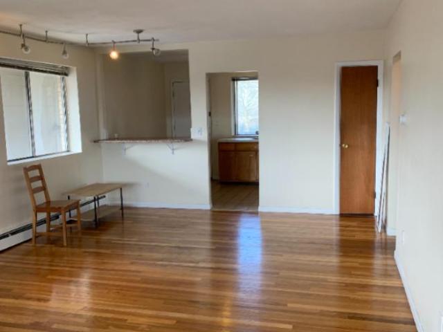 2 Br, 1 bath, Condo 77 Pitman Street