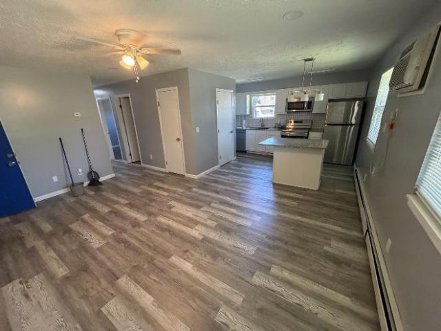 2 Br, 1 bath, Condo 7422 West Blvd