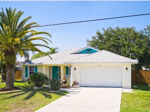 2 Br, 1 bath, Condo 743 SW Mccoy Ave